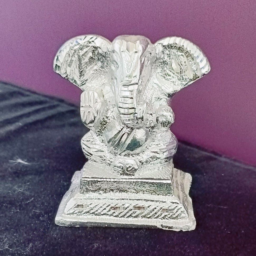 Showroom of Ganpati bappa idol in silver plated | Jewelxy - 219155
