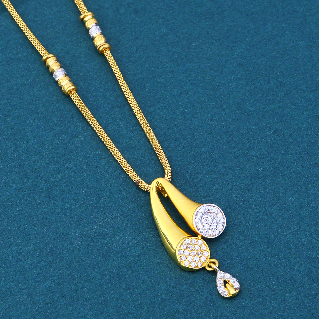 Buy quality 916 gold Exclusive Fancy dokiya Necklace set in Ahmedabad