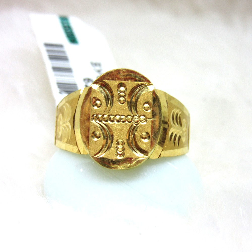 Buy quality Gold Classic Gents Ring in Ahmedabad