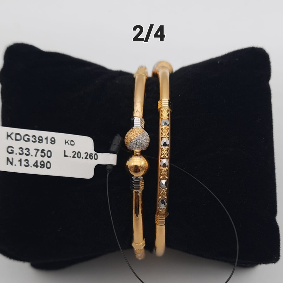 Buy quality 22K Gold Ball Pipe Kadli Bangle in Ahmedabad