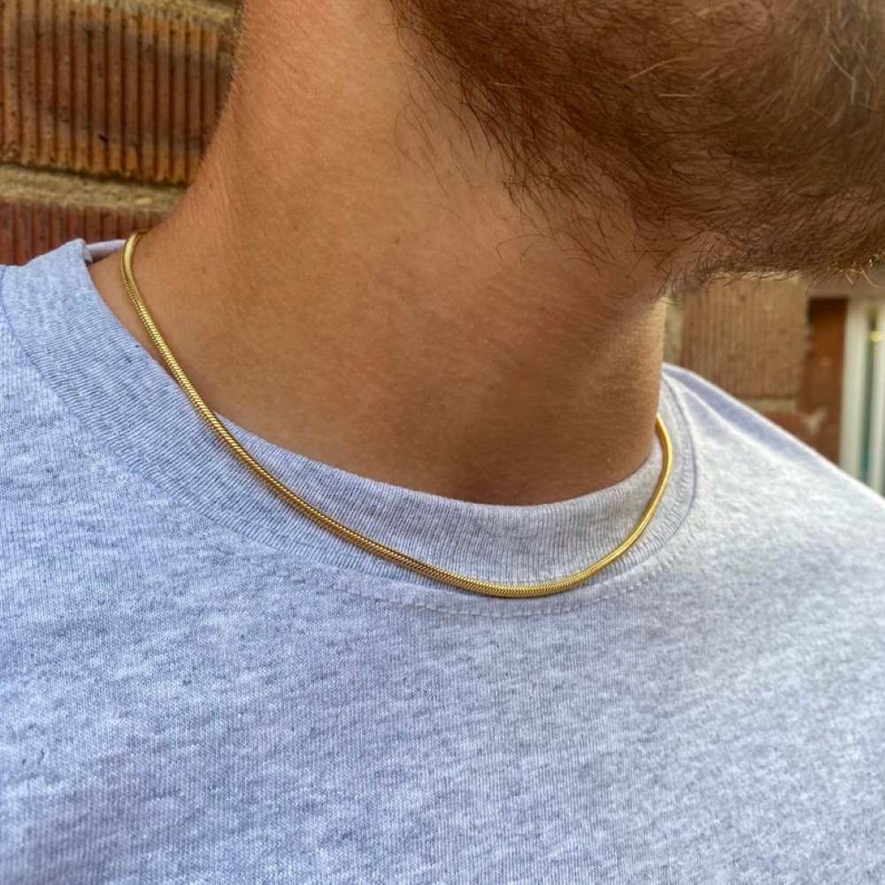 Showroom of 18 kt yellow real gold snake men's necklace chain 16 grams ...