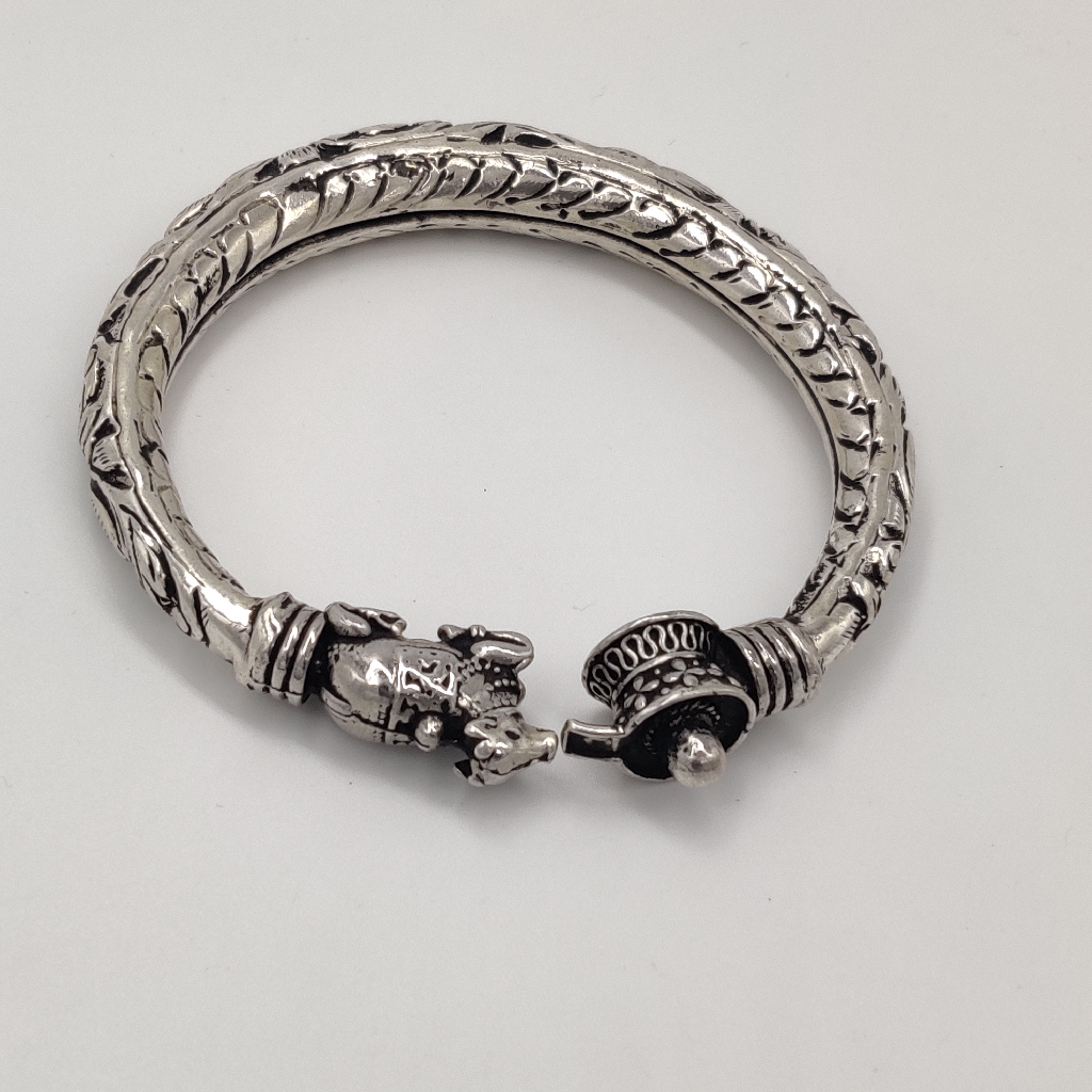 Manufacturer of 925 silver shiv linga and nandi design men's kada ...