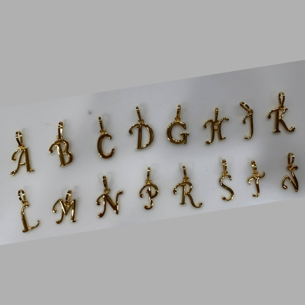Buy quality 18k gold plain alphabet chain pendant in Ahmedabad