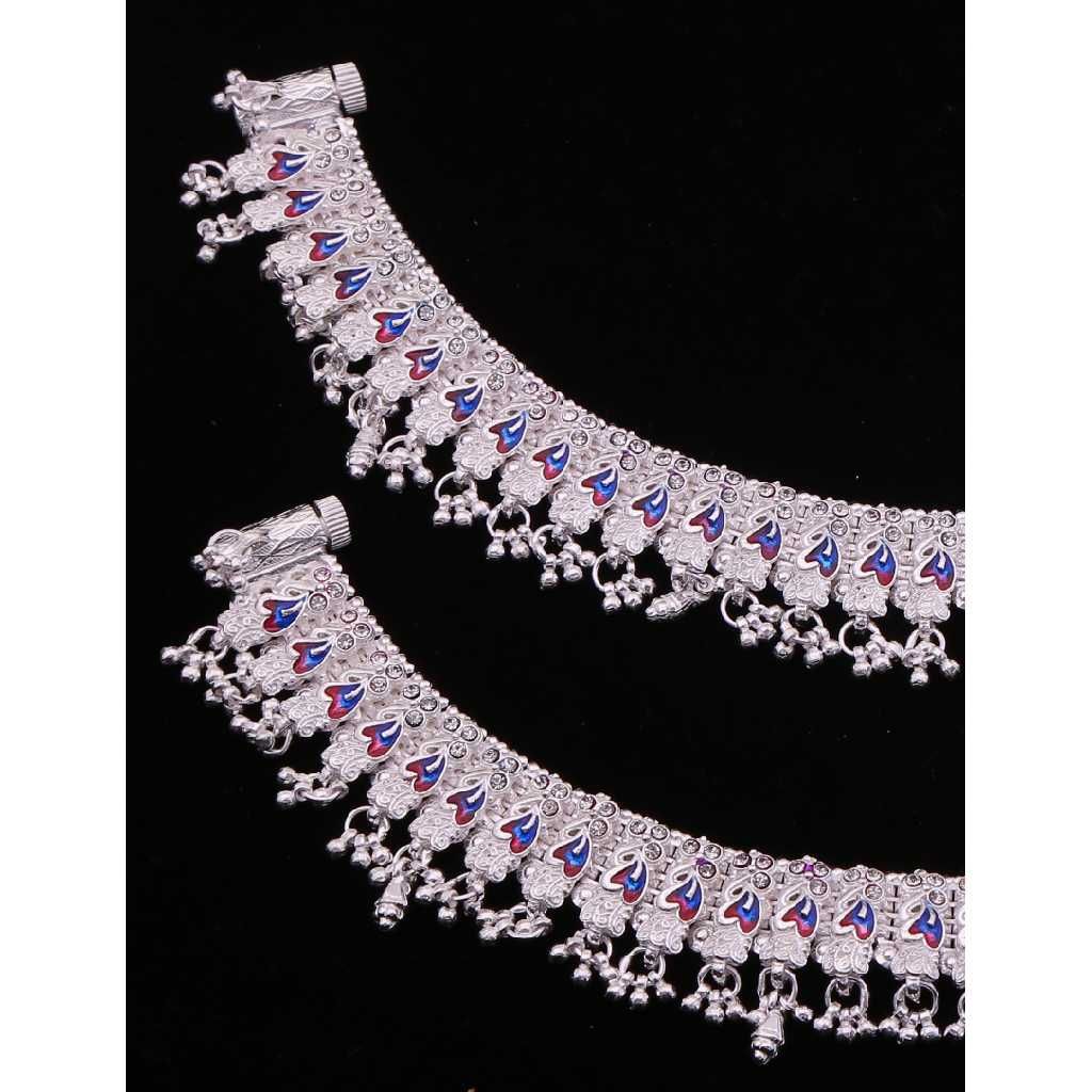 Manufacturer of Fancy silver exclusive payal | Jewelxy - 50334