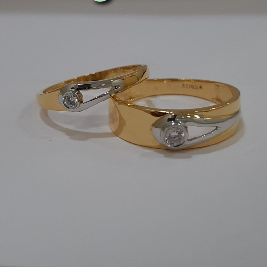 Buy quality 22k gold square couple ring in Ahmedabad