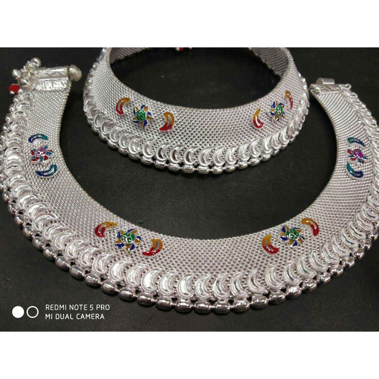 Buy quality Colorful Mina Cholel Nakshi Itli Chain Patto Agra Type ...