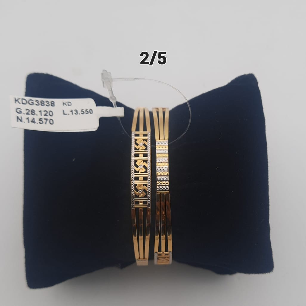 Buy quality 916 Gold Sathiya Design Triple Pipe Bangle in Ahmedabad