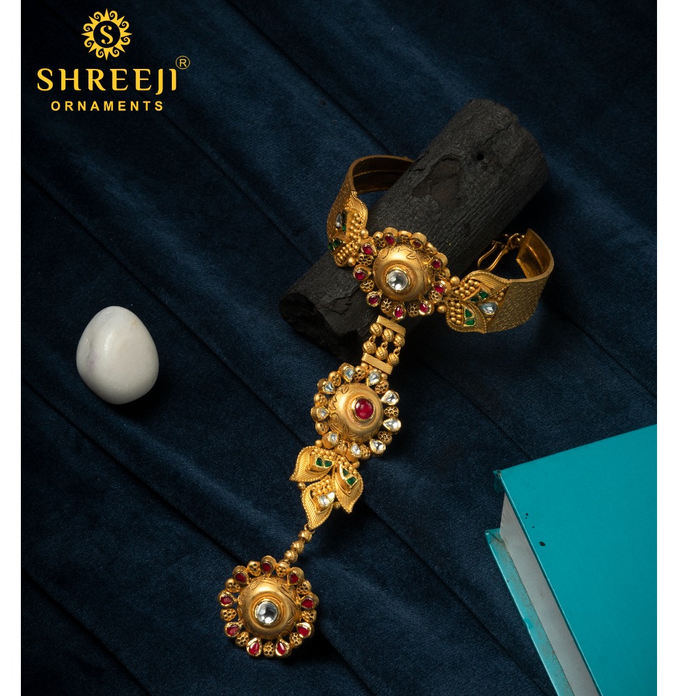 Traditional Gold Hand Pocha Design | canoeracing.org.uk