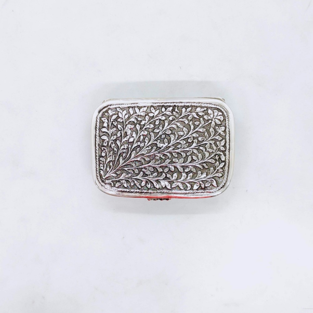 Buy quality Pure silver box for gifting in antique leafs motifs ...
