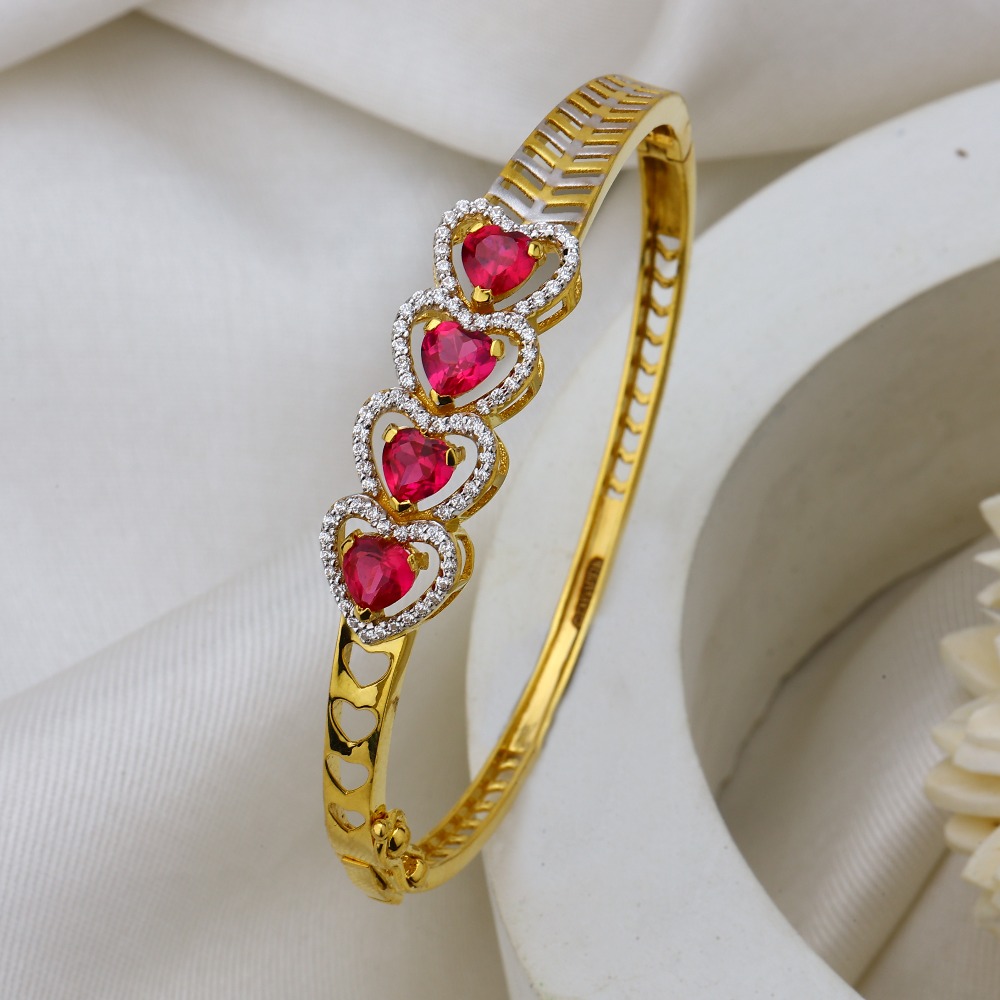 Showroom of 22k 916 gold heart shape with red diamond bracelet ...
