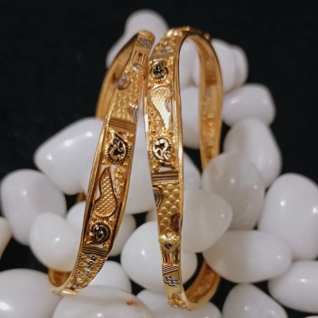 Buy quality 22K Gold Attractive Copper Kadli in Ahmedabad