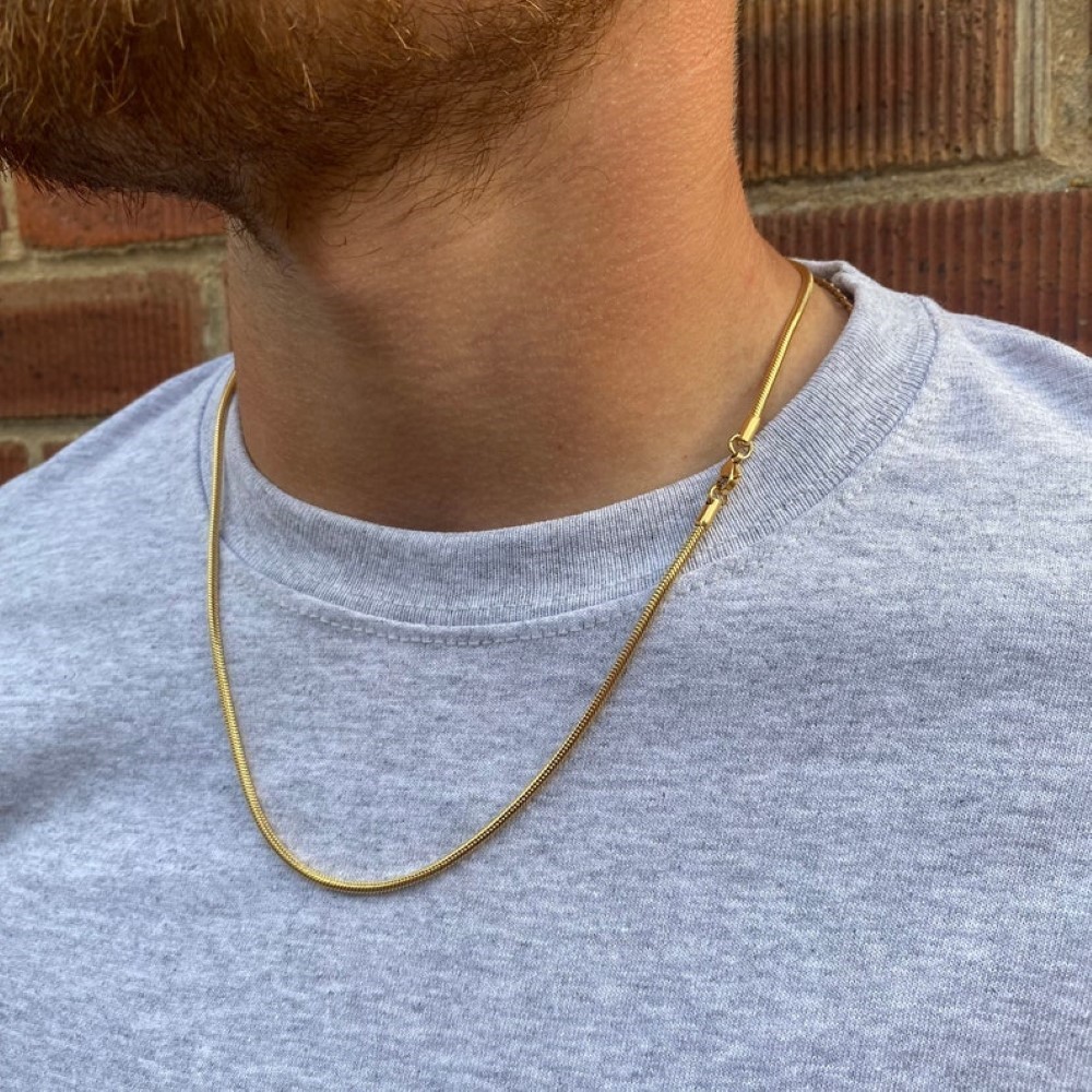 Showroom of 18 kt yellow real gold snake men's necklace chain 16 grams ...