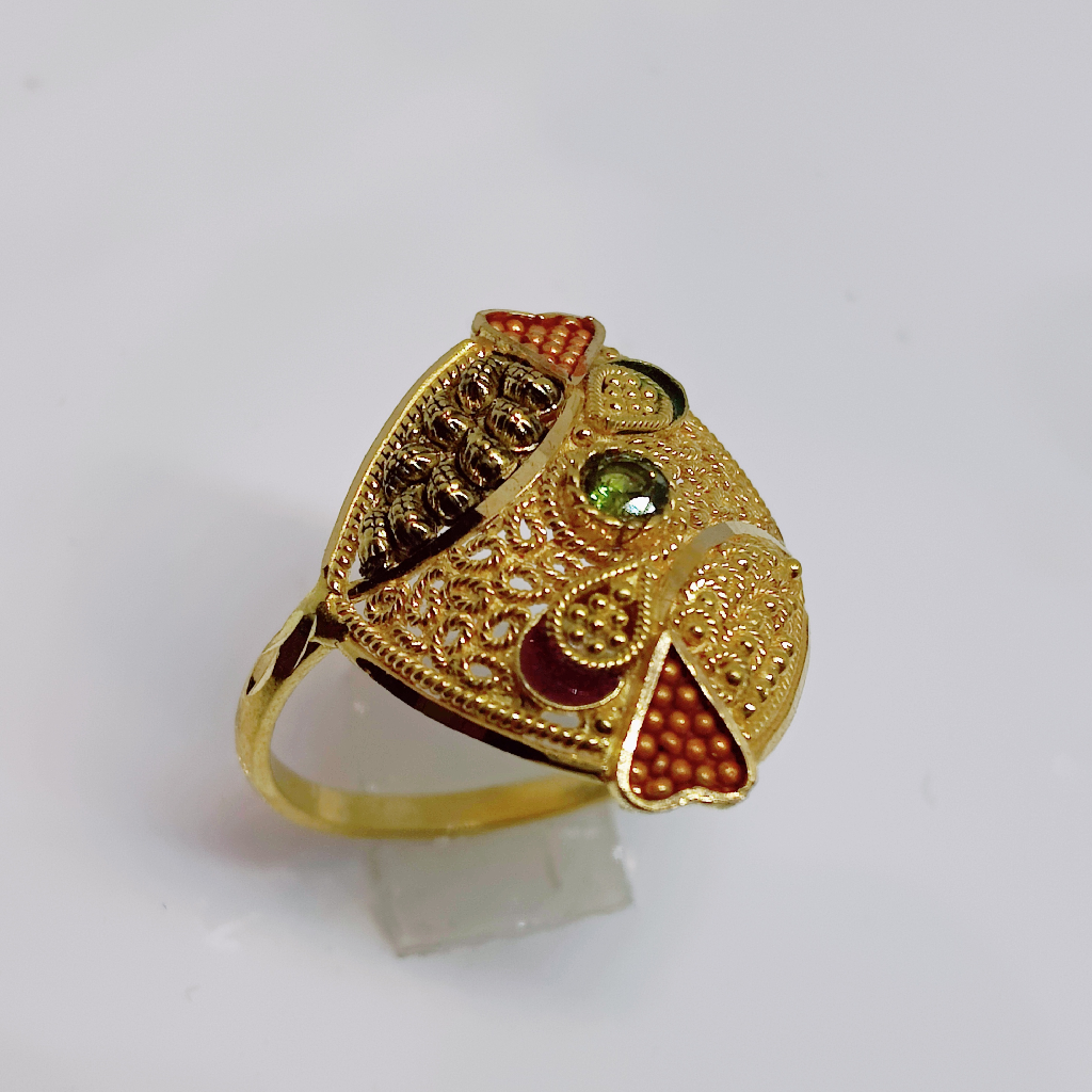 Buy quality 22k gold exclusive kalkatti ladies ring in Ahmedabad