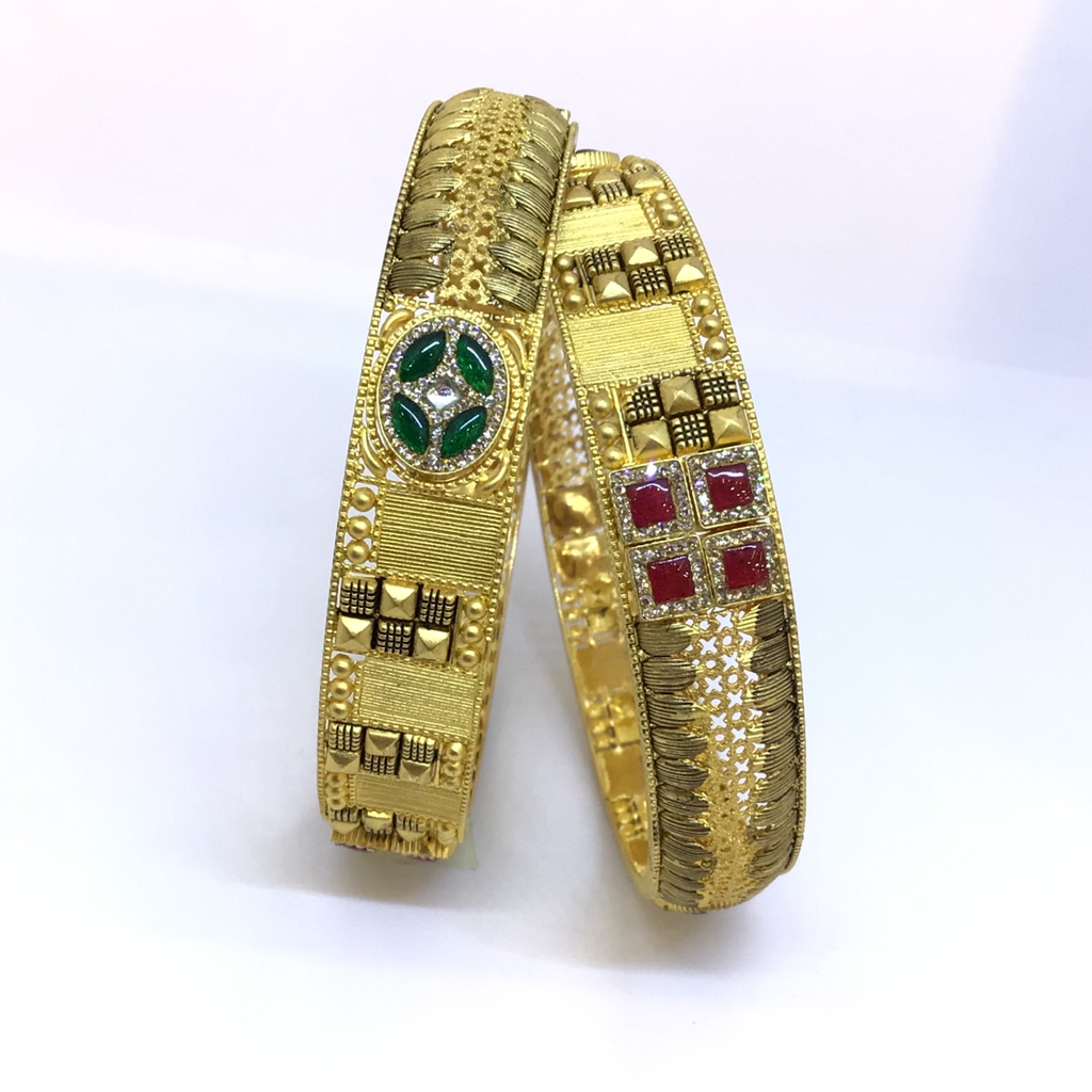 Showroom of 22k gold antique kada | Jewelxy - 226577