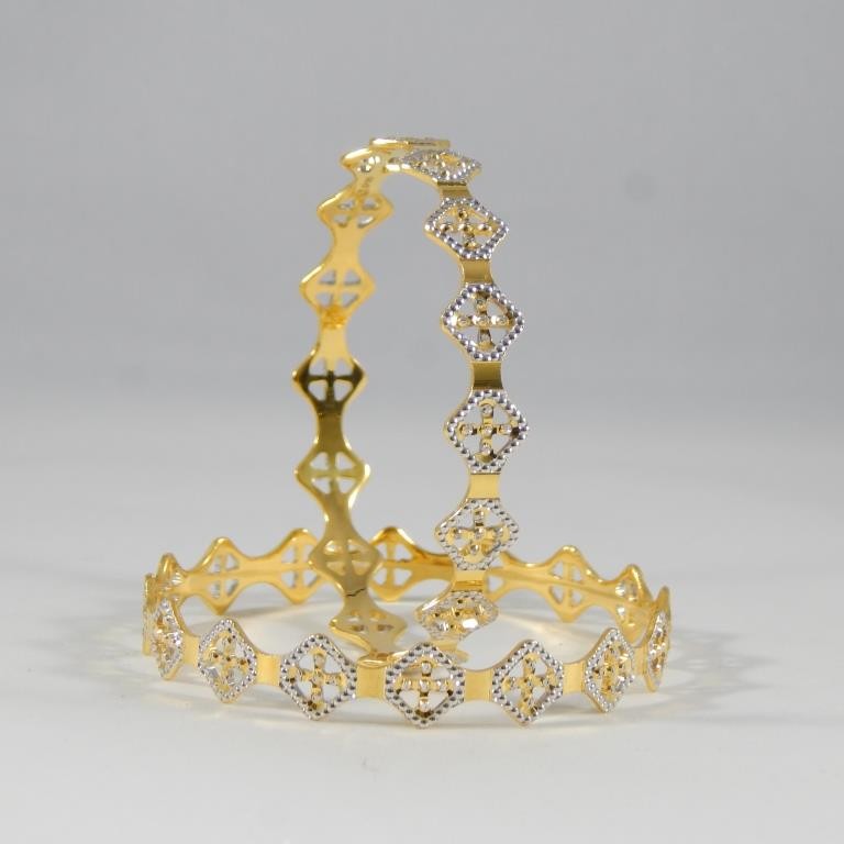 Buy quality 22KT yellow Gold CNC Cutting Bangles For Suhaagan in Ahmedabad